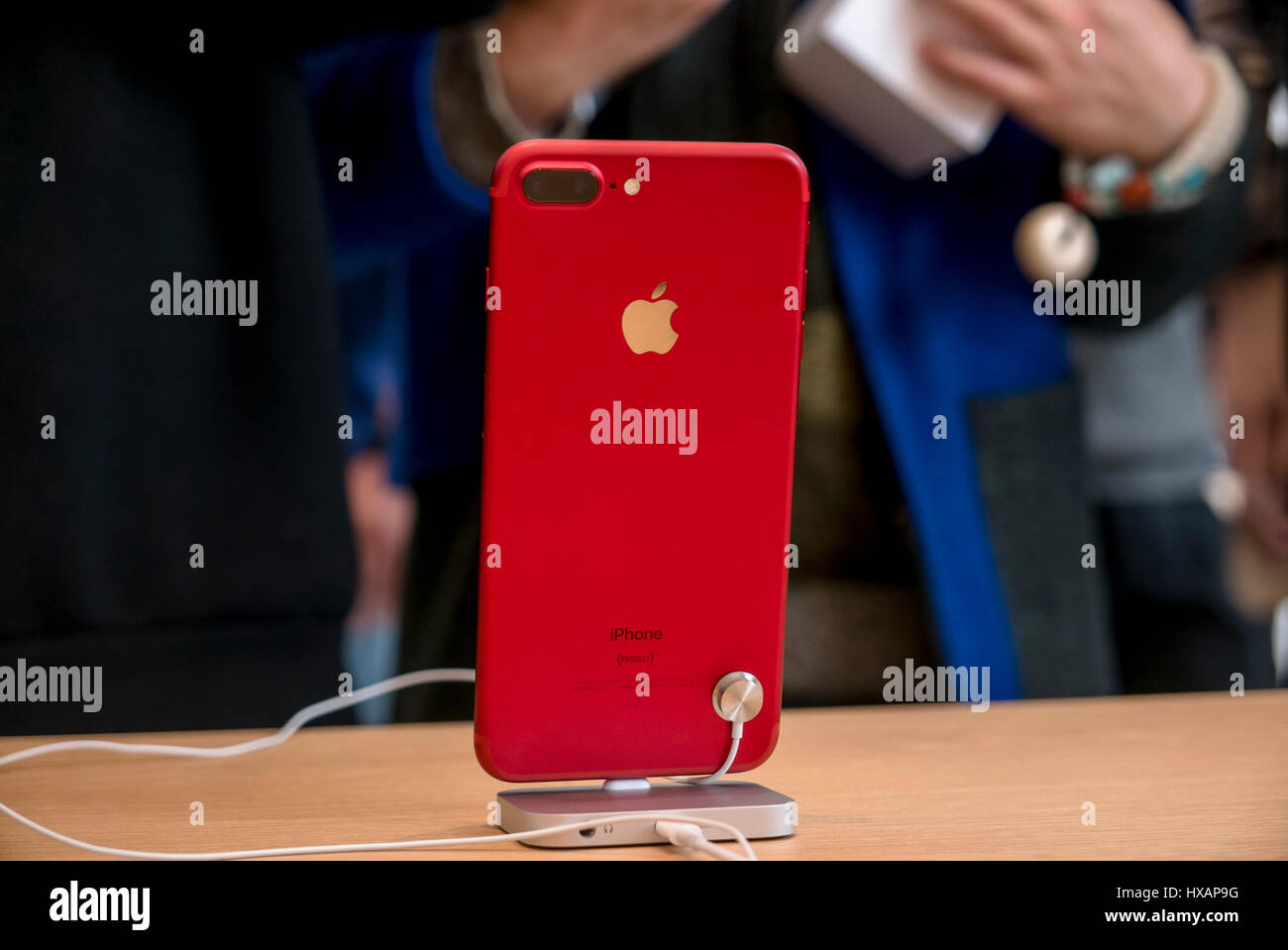 Iphone red hi-res stock photography and images - Alamy