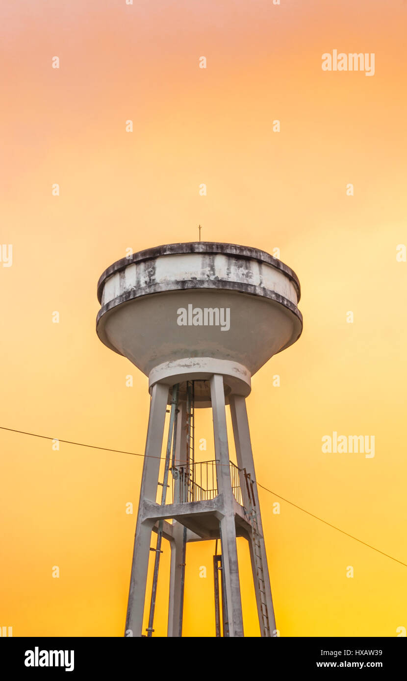 Concrete water tank hi-res stock photography and images - Alamy