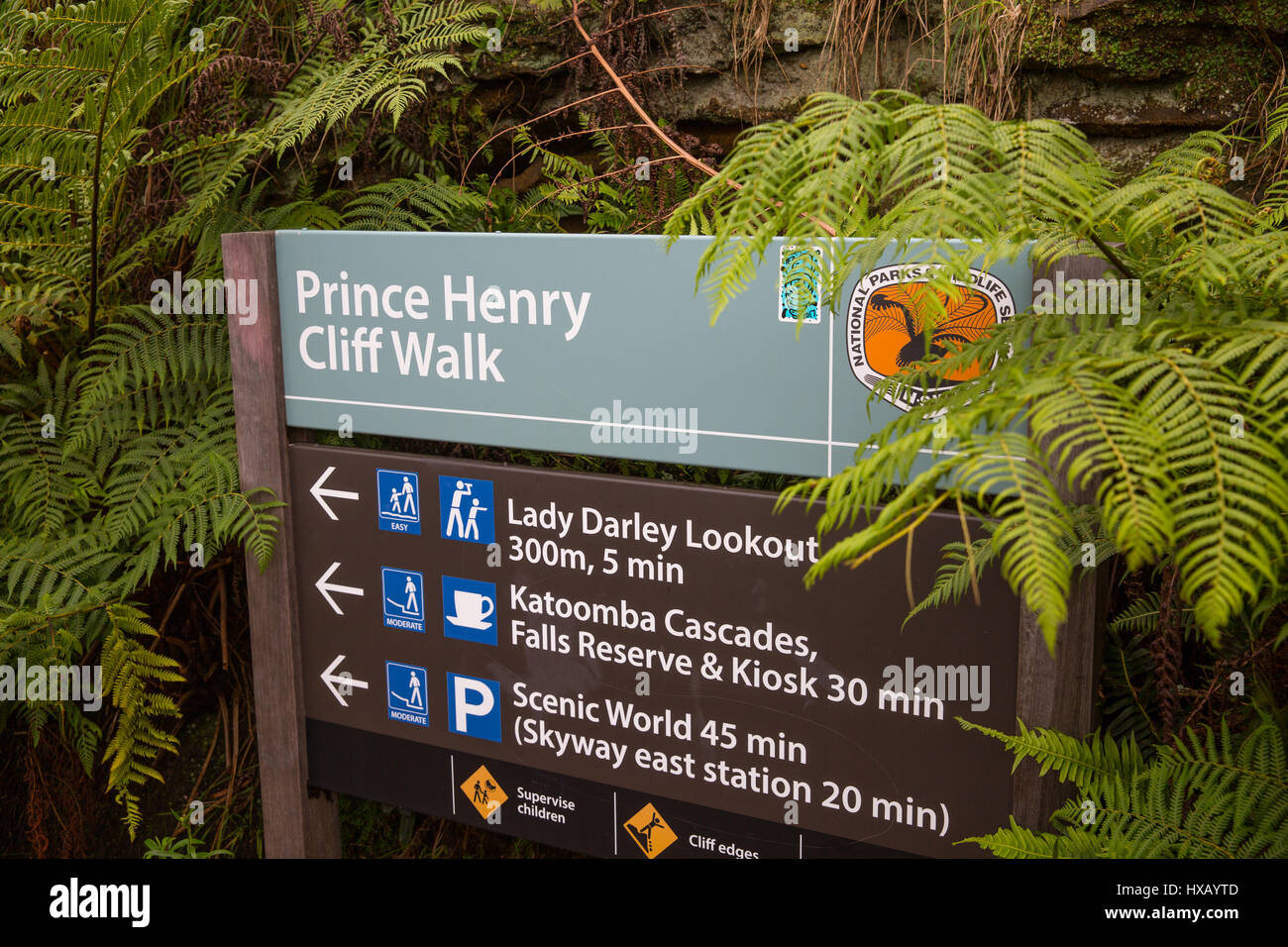 Prince Henry Cliff Walk sign at Katoomba in the Blue Mountains,New ...