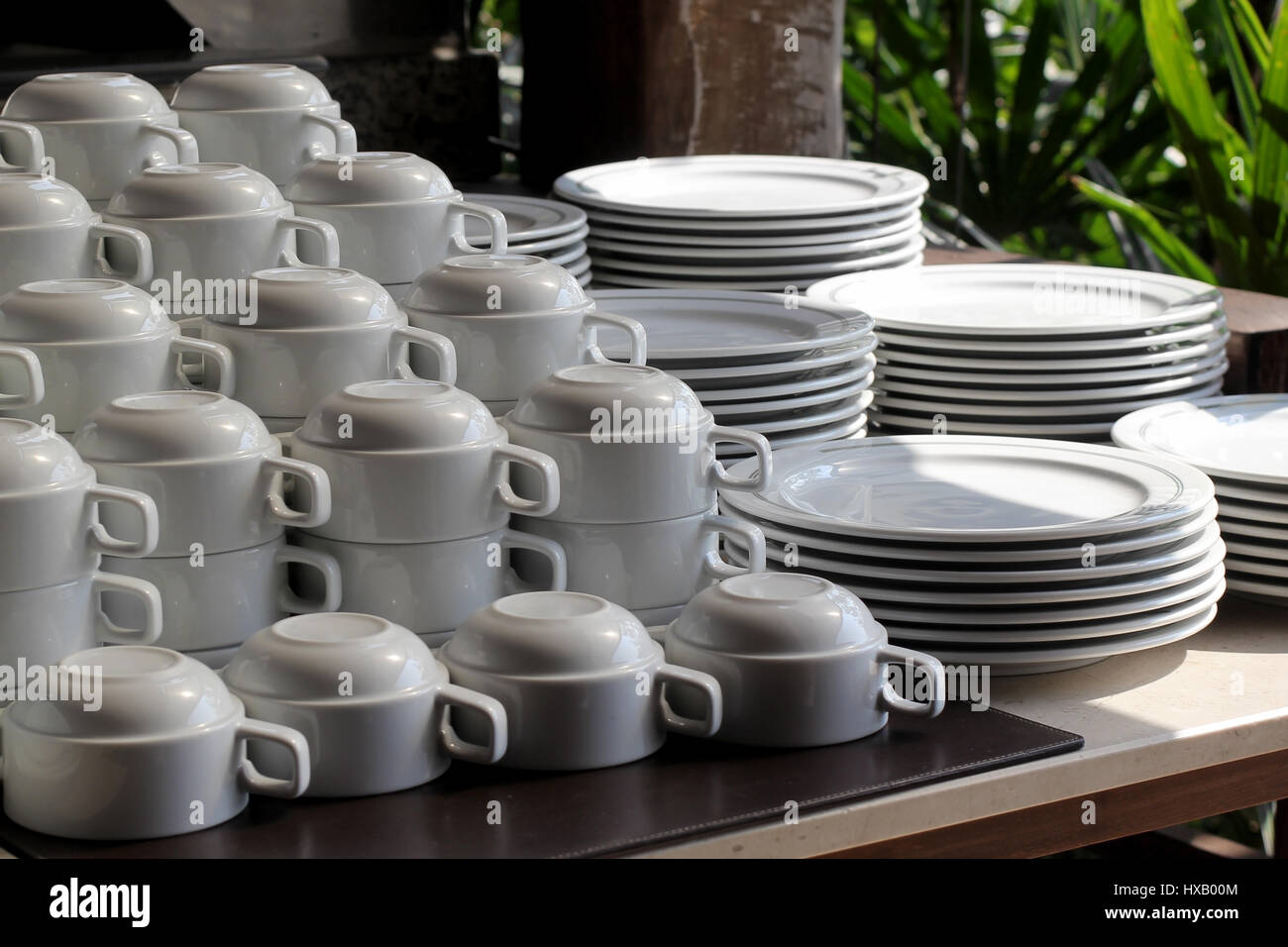 Food pile buffet hi-res stock photography and images - Alamy