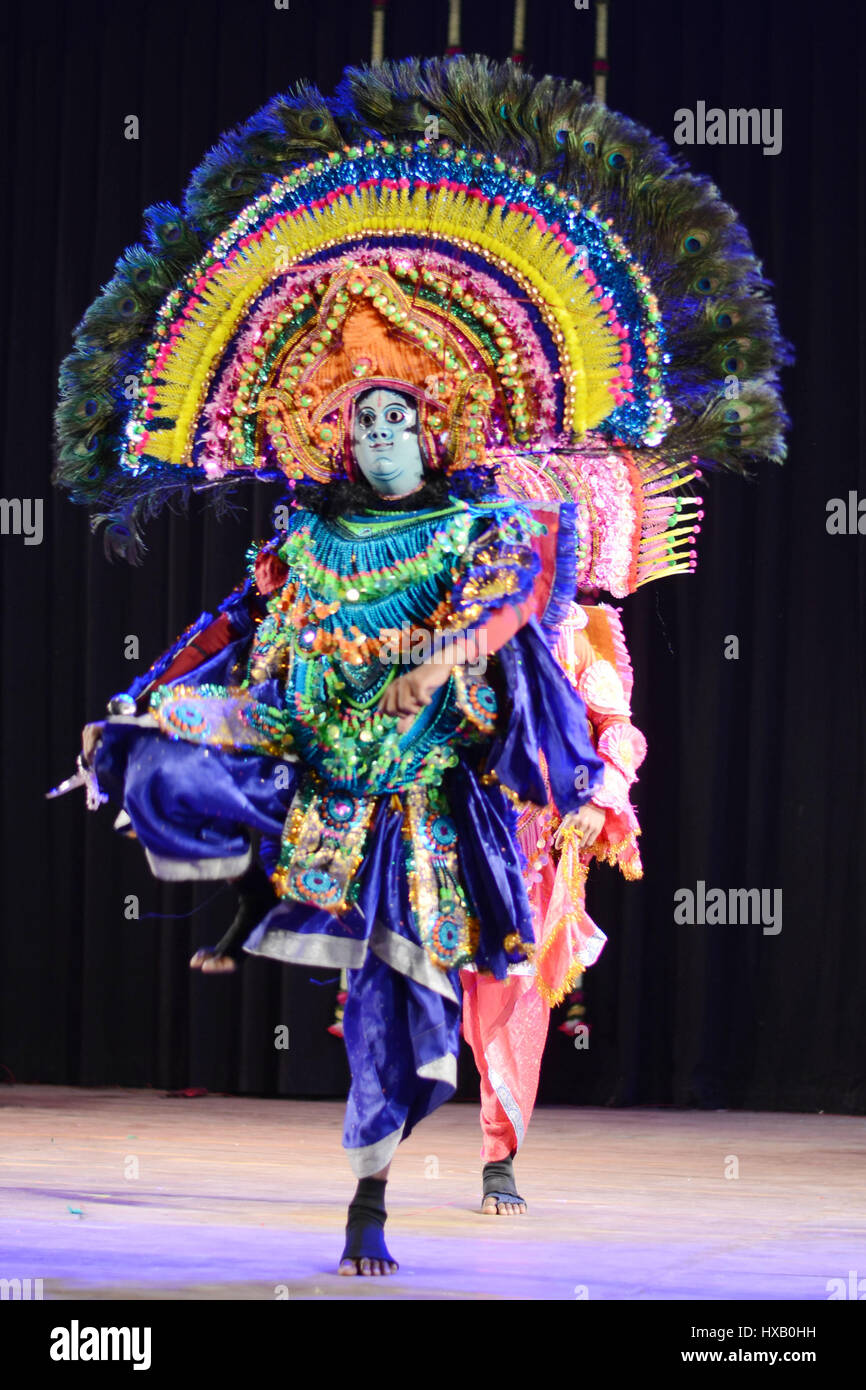 Nagaon, India. 26th Mar, 2017. Artistes from Purulia district of West ...