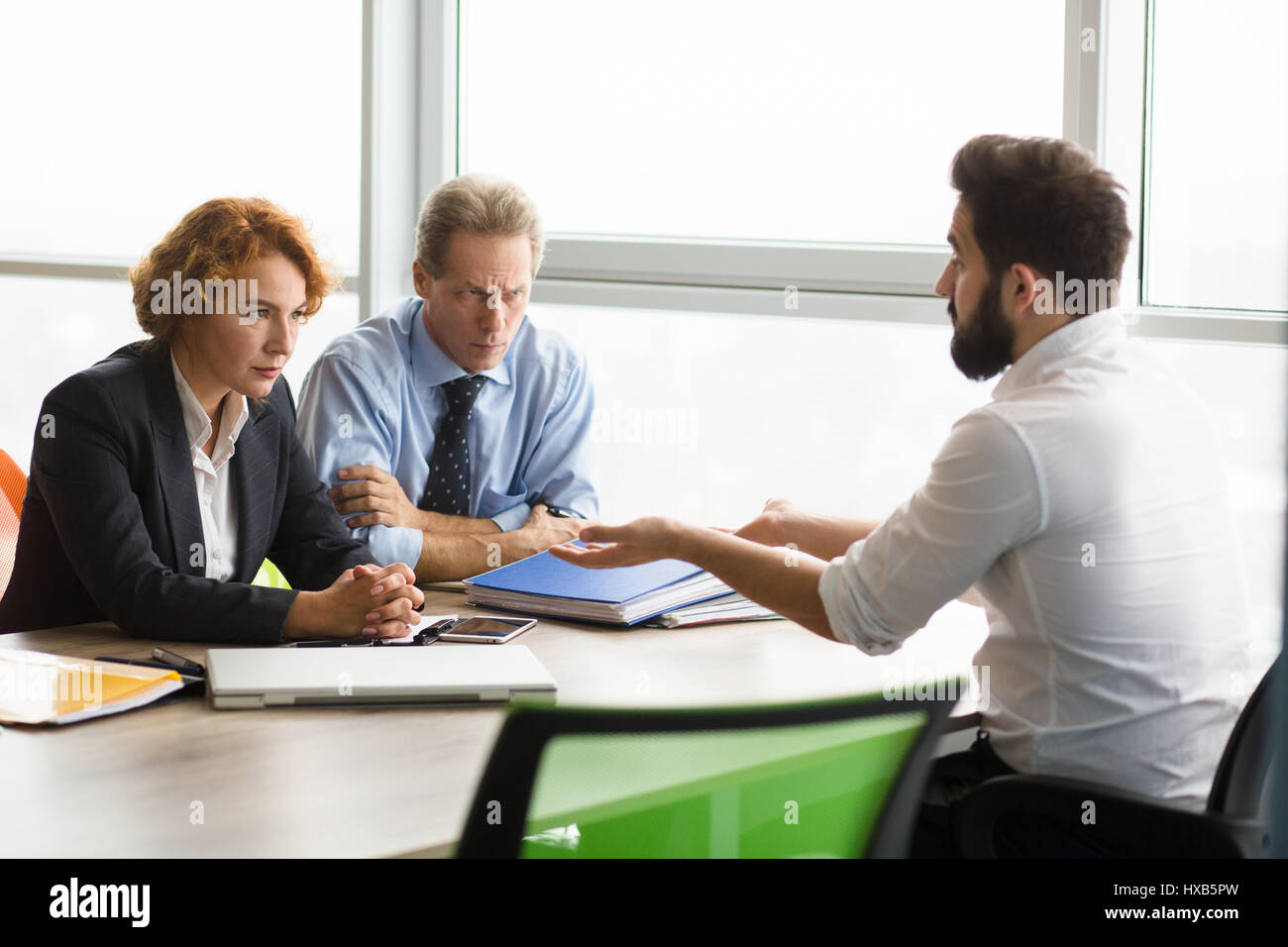 Communication between boss and worker Stock Photo - Alamy