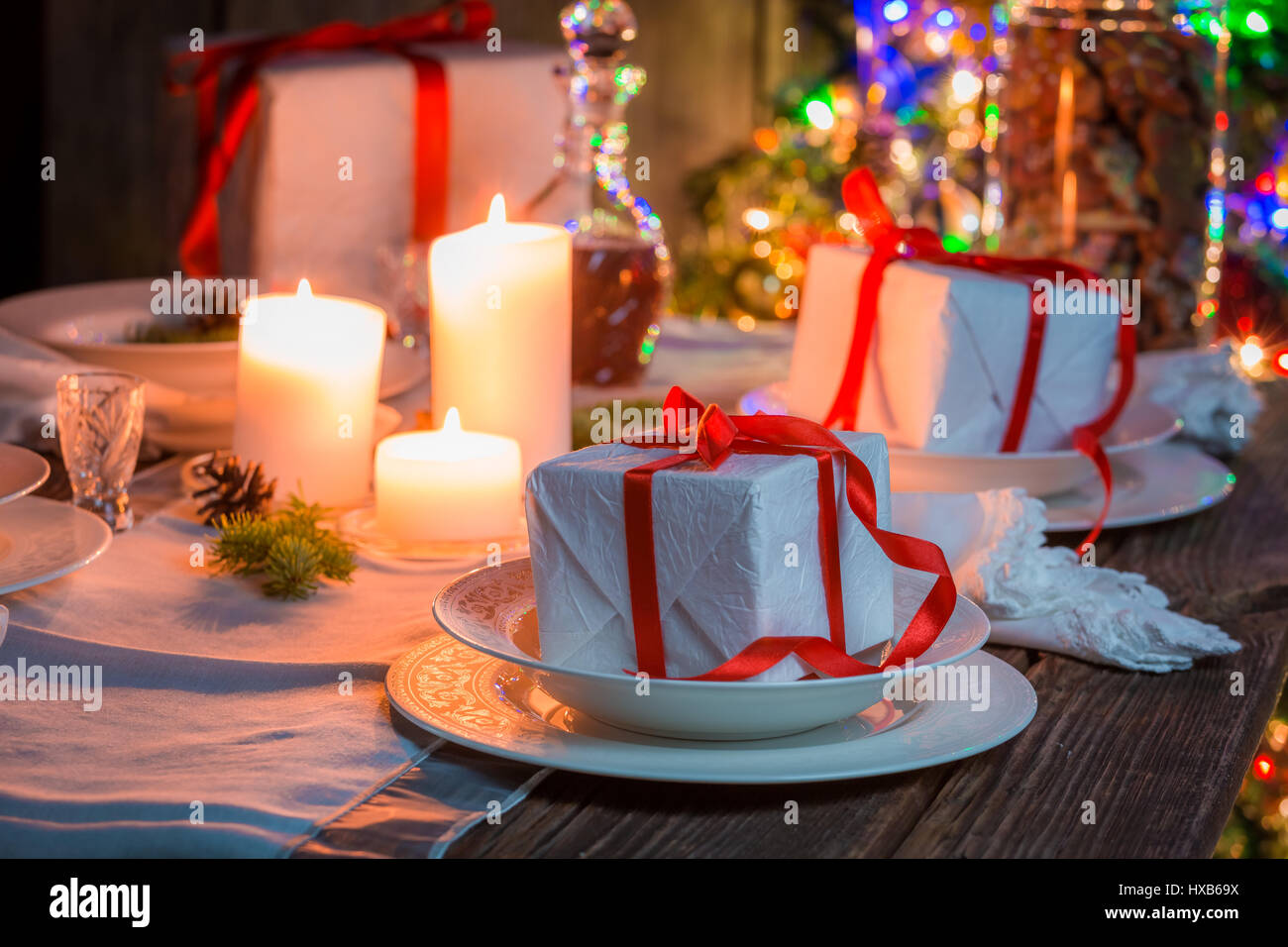 Beautiful table setting present hi-res stock photography and images - Alamy