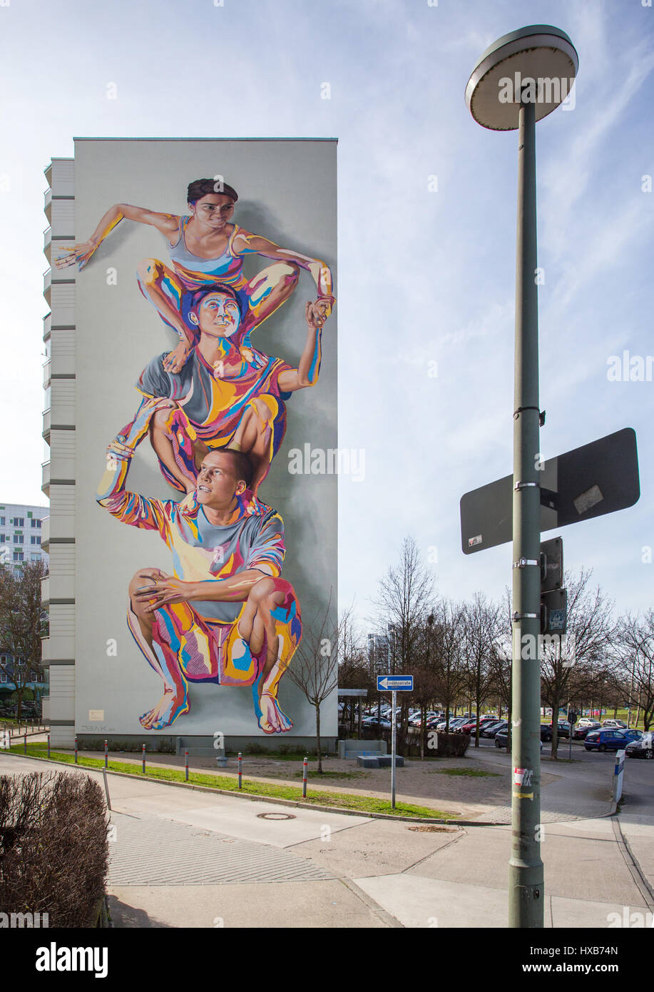 Berlin street art on building hi-res stock photography and images - Alamy