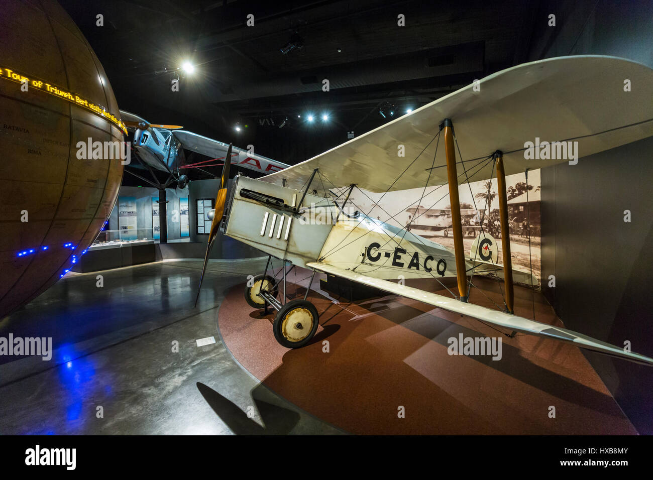 Baby and aircraft hi-res stock photography and images - Alamy