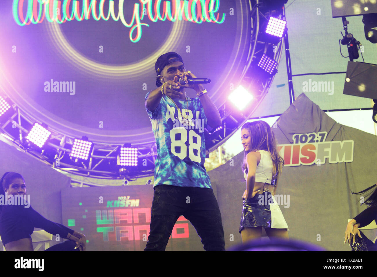 Ariana grande 2014 wango tango hi-res stock photography and images - Alamy