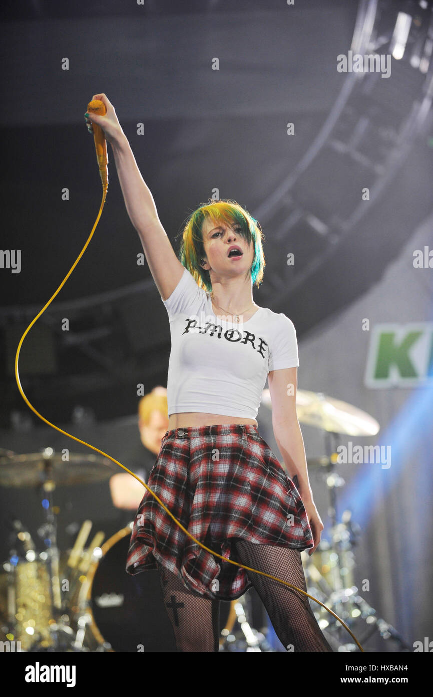 Hayley williams of paramore hi-res stock photography and images - Alamy
