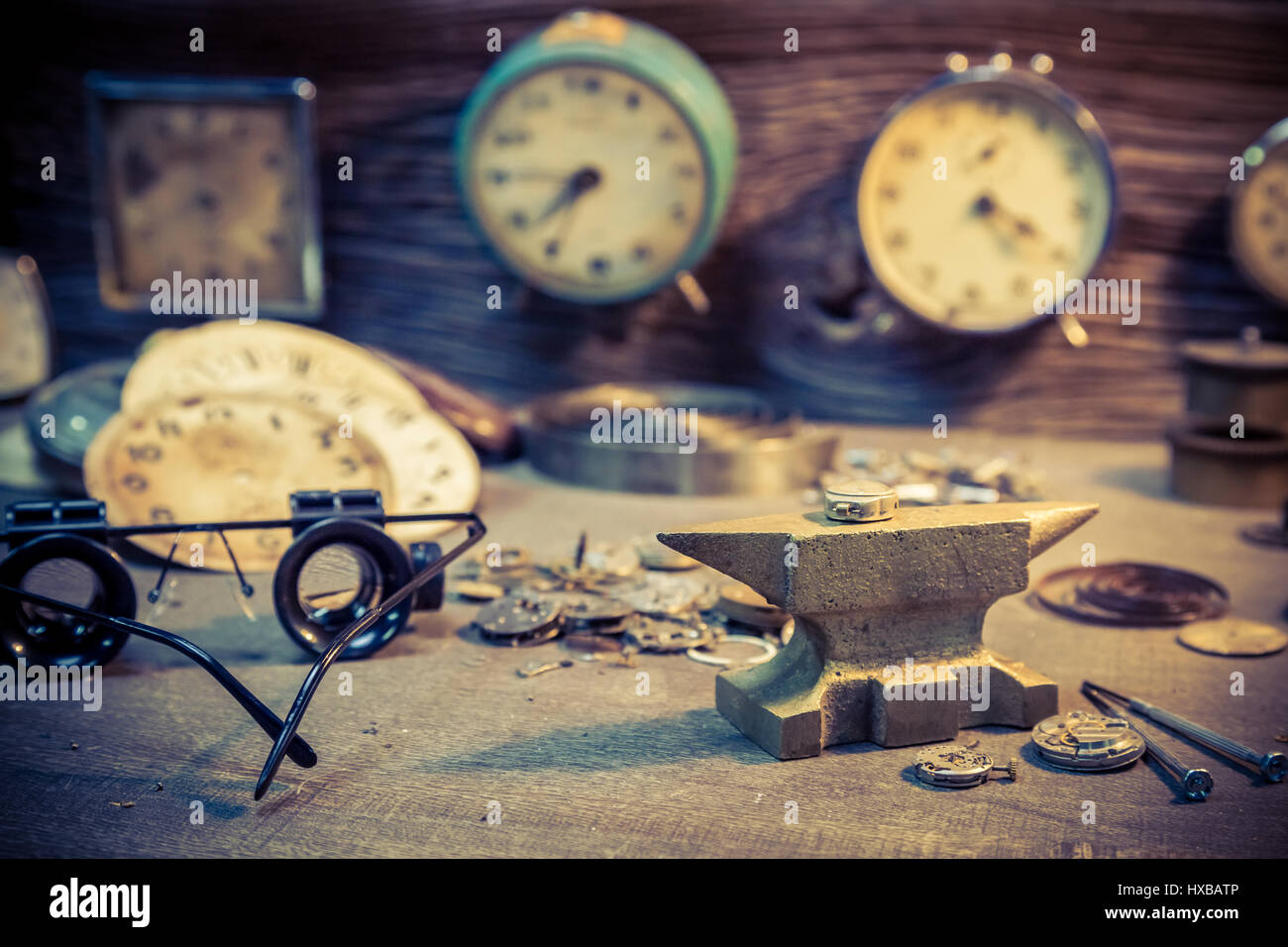 Watchmakers bench hi-res stock photography and images - Alamy