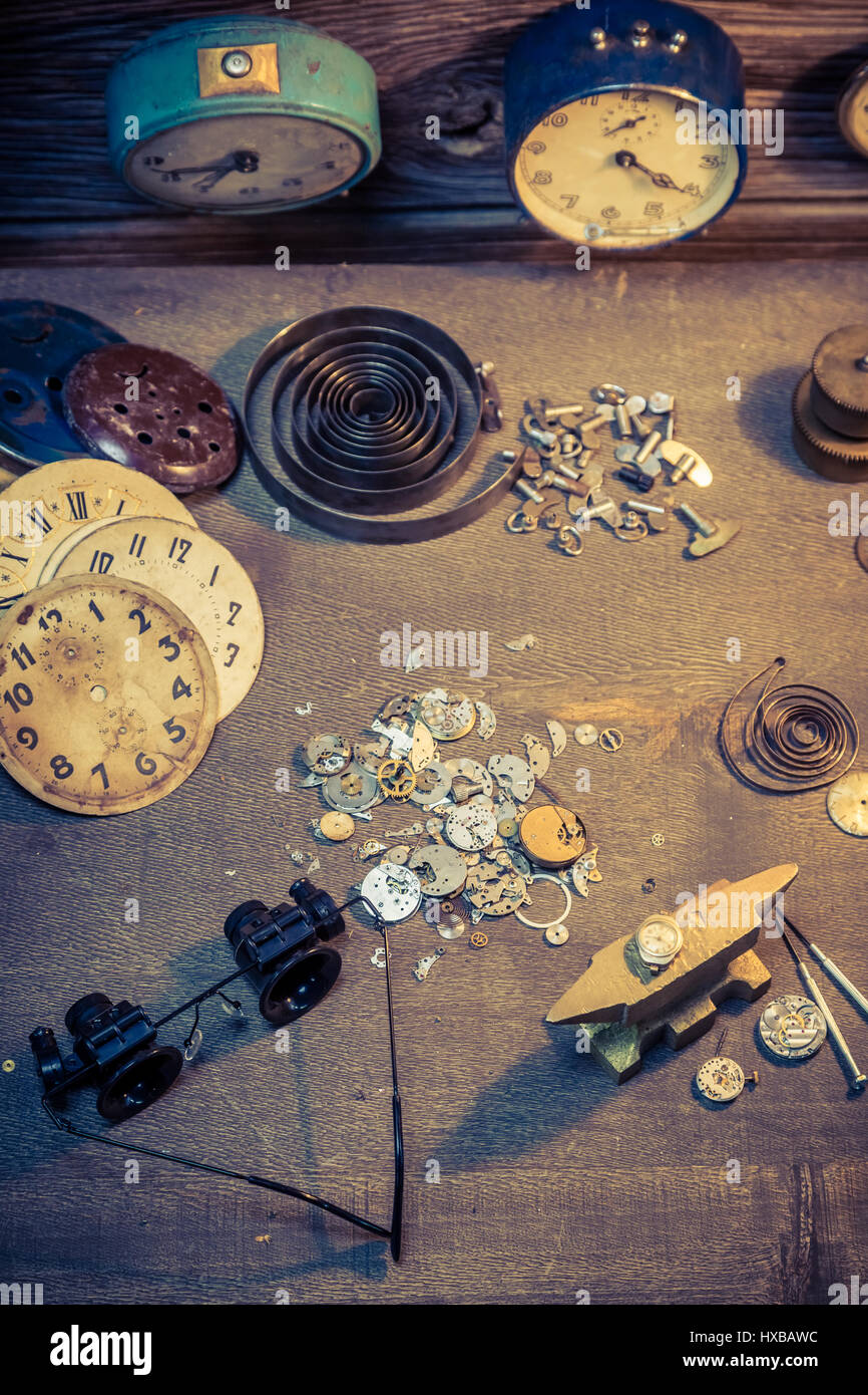 Vintage watchmaker's workshop with many clocks Stock Photo - Alamy