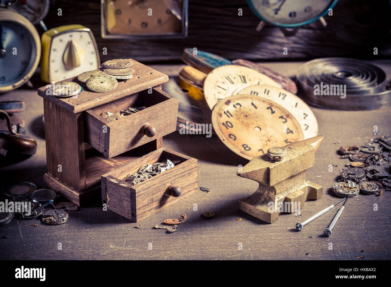Aged watchmaker's workshop full of clocks Stock Photo - Alamy