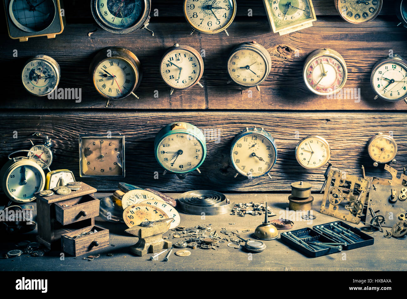 Watchmakers bench hi-res stock photography and images - Alamy