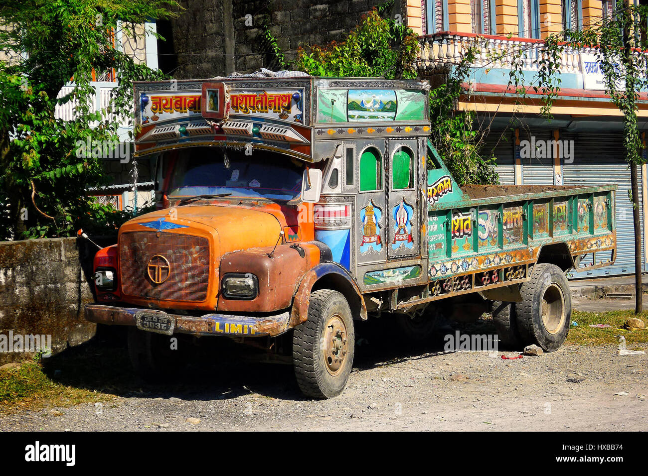 Nepali traditional trucks hi-res stock photography and images - Alamy