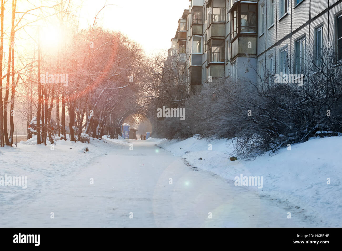 pedestrian sidewalk winter Stock Photo - Alamy