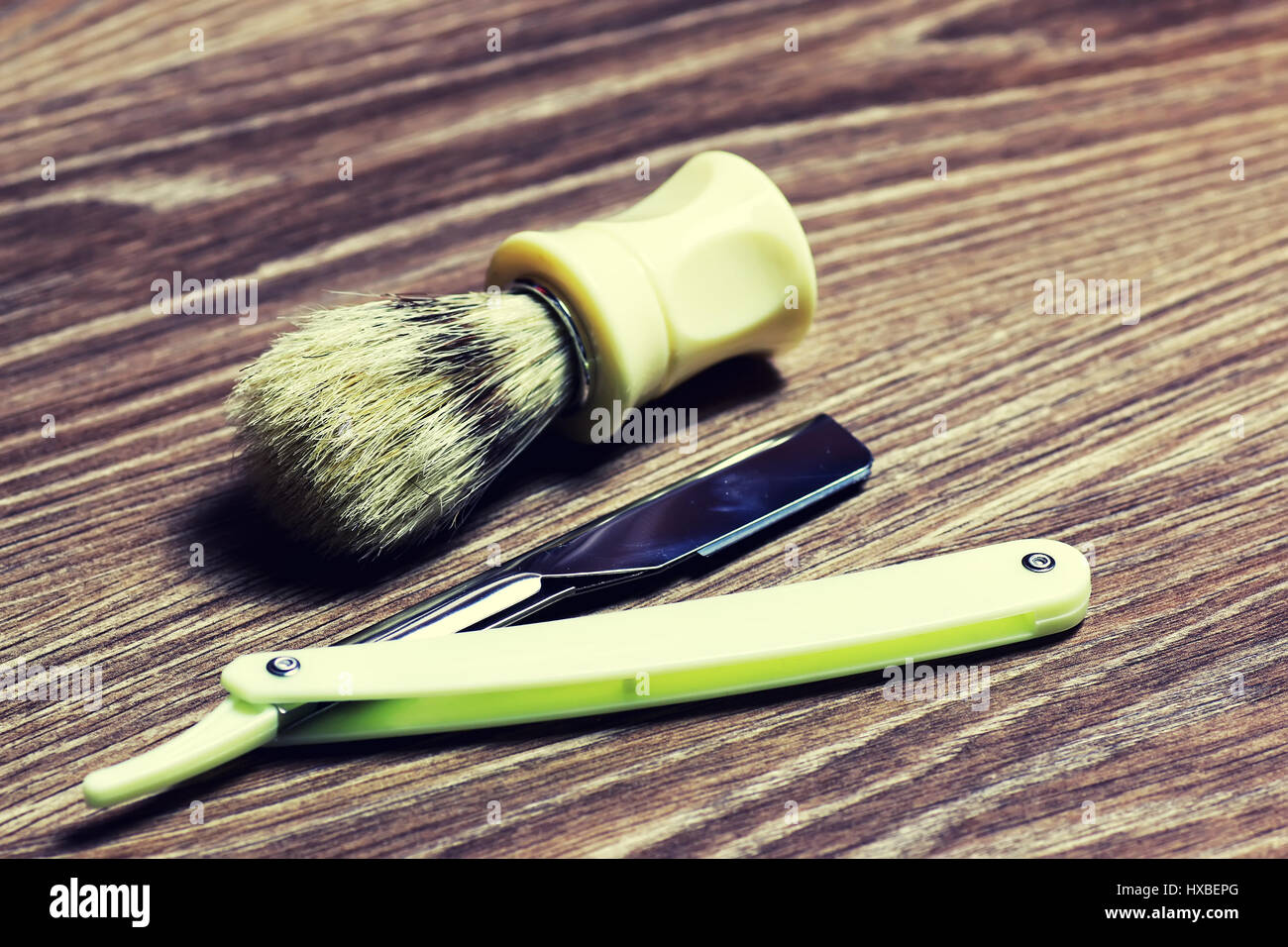 razor sharp soap brush Stock Photo - Alamy