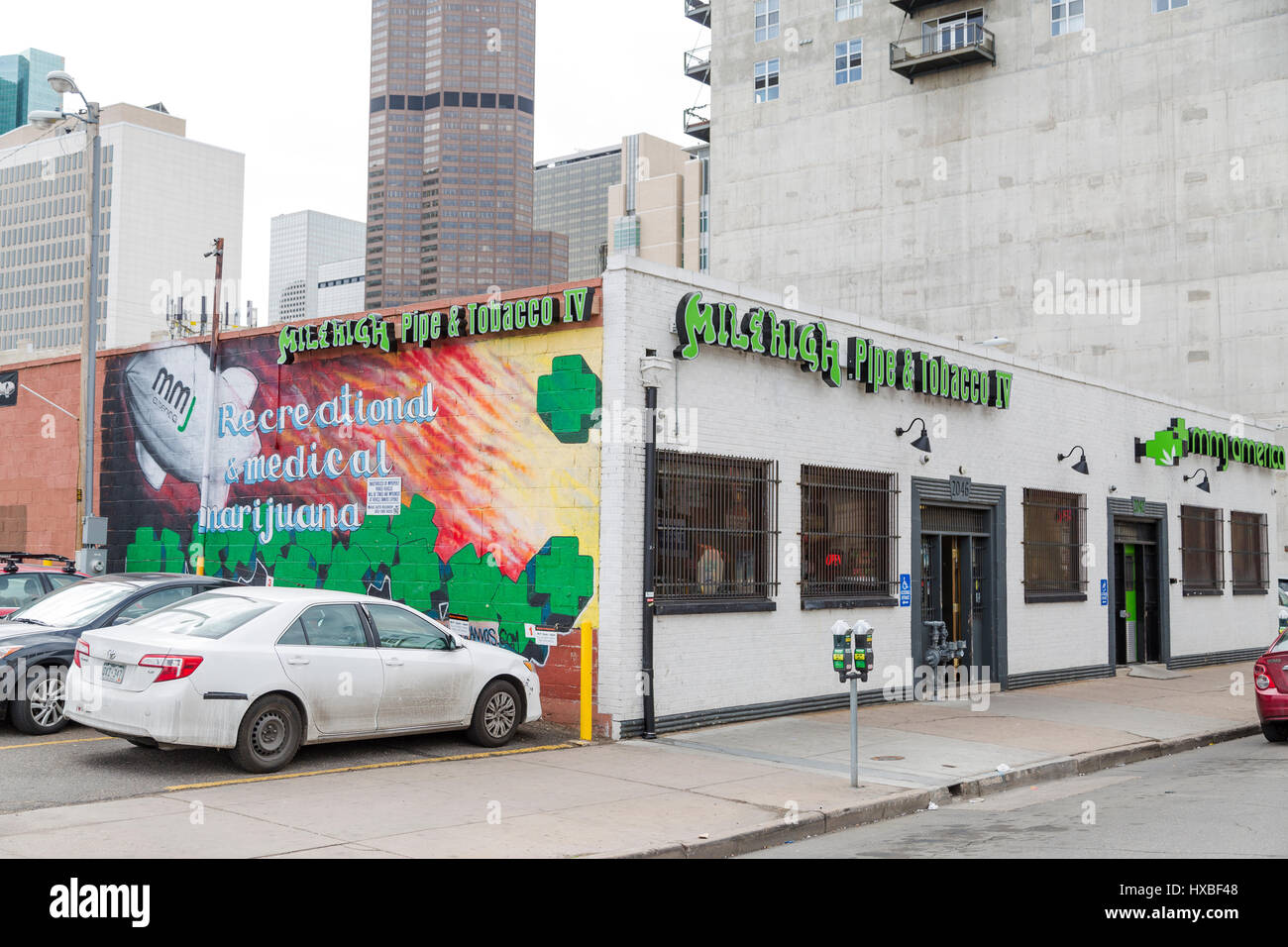 Cannabis mural hi-res stock photography and images - Alamy