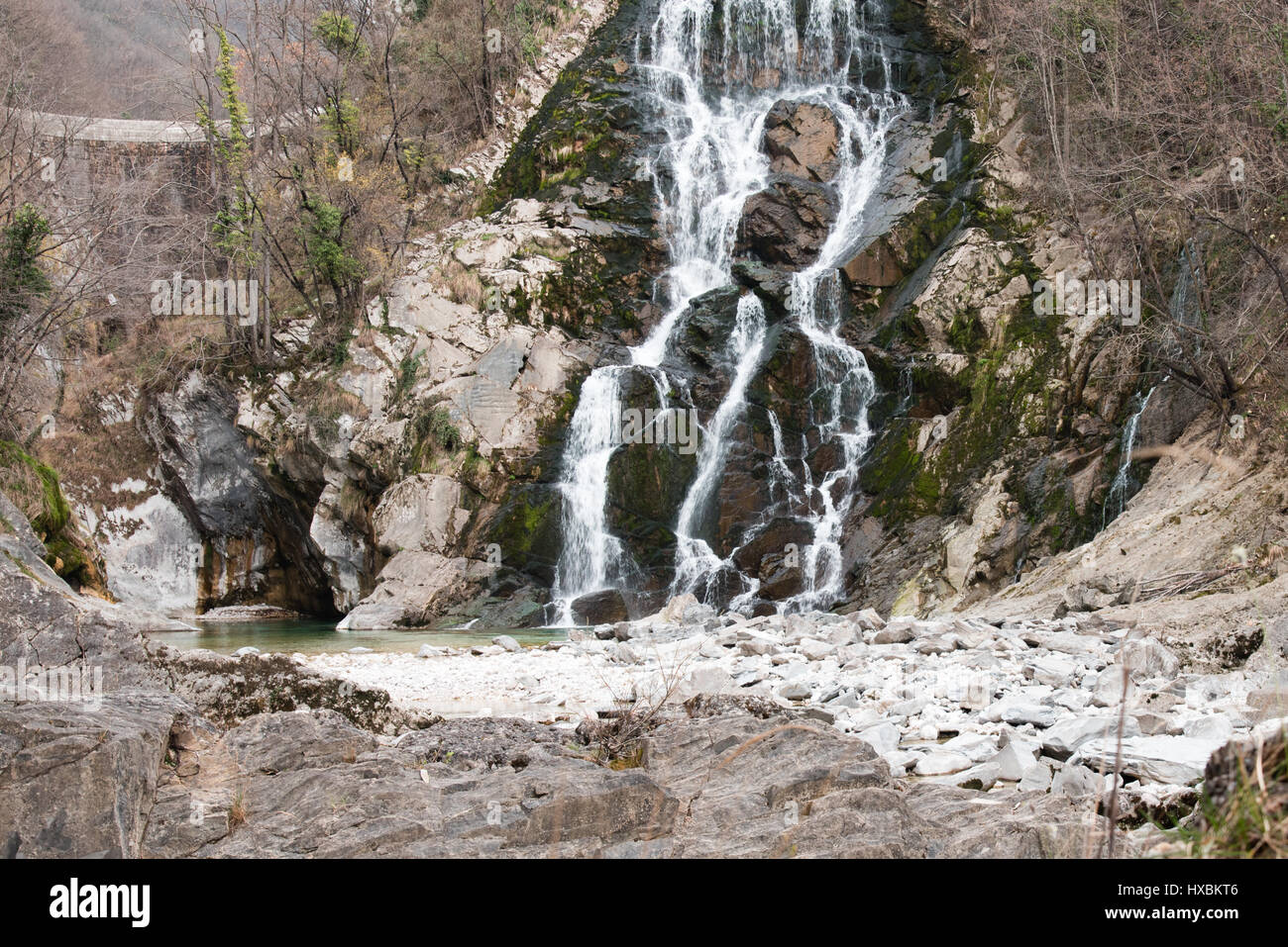 Emerald water and waterfalls Stock Photo - Alamy
