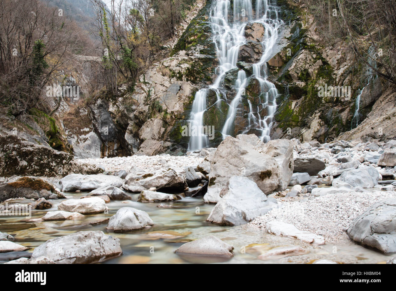 Emerald water and waterfalls Stock Photo - Alamy