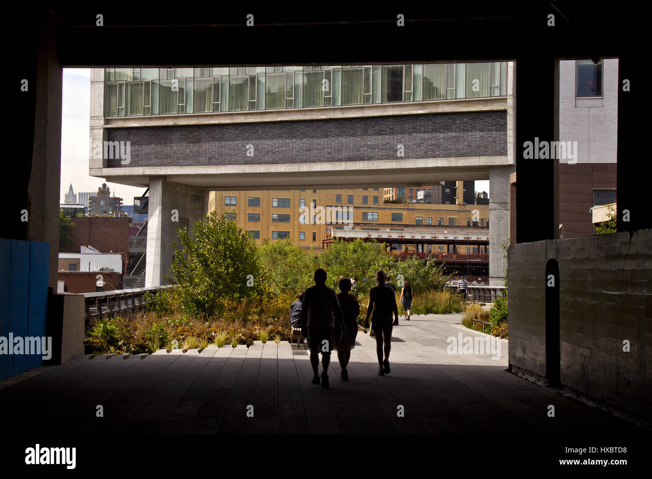 High line path hi-res stock photography and images - Alamy