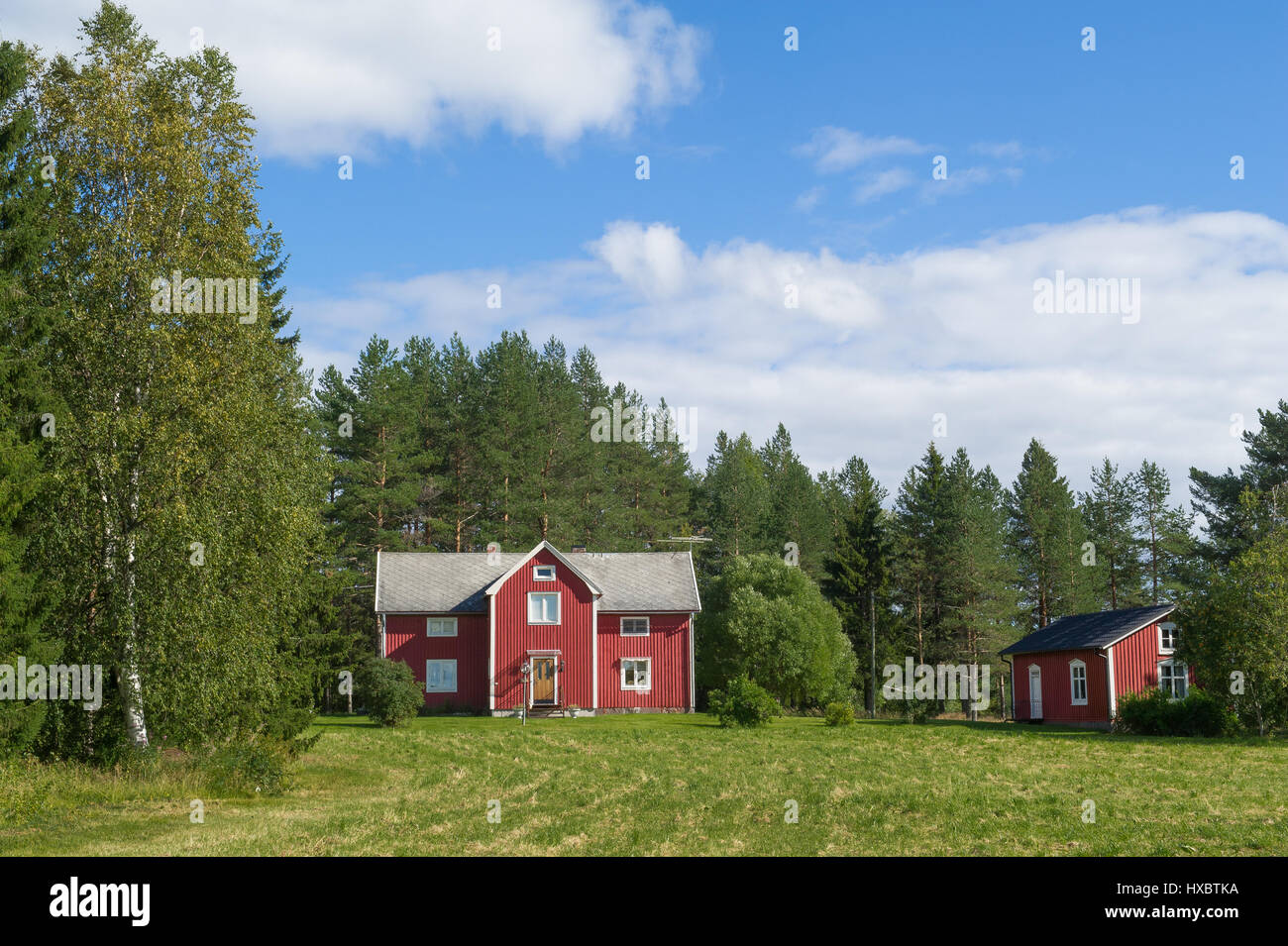 Traditional swedish farm house hi-res stock photography and images - Alamy