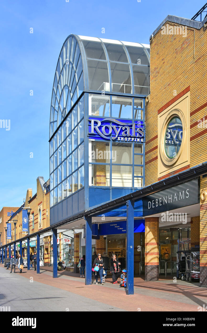 Southend High Street Stock Photos & Southend High Street Stock Images ...