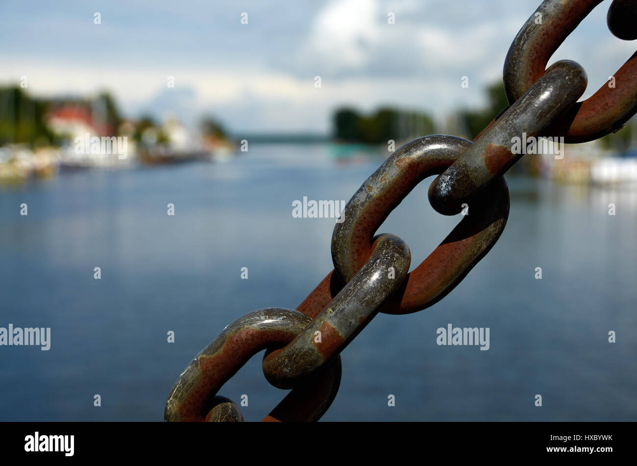 strong iron chain Stock Photo - Alamy