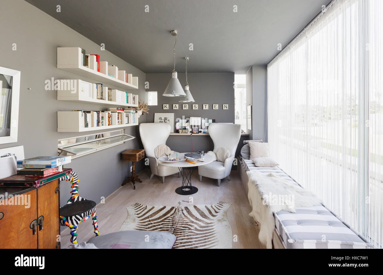 Modern luxury home showcase interior den sitting area Stock Photo - Alamy