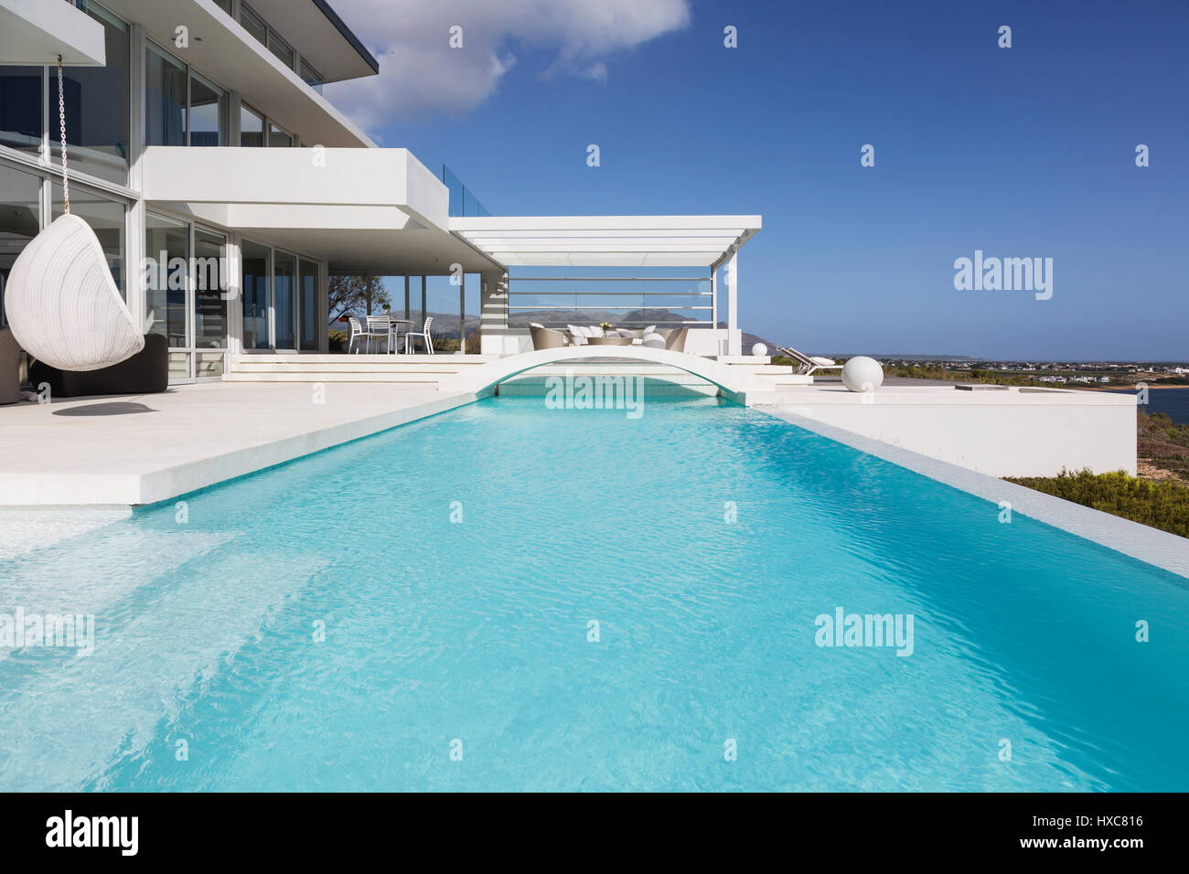 Pool patio hi-res stock photography and images - Alamy