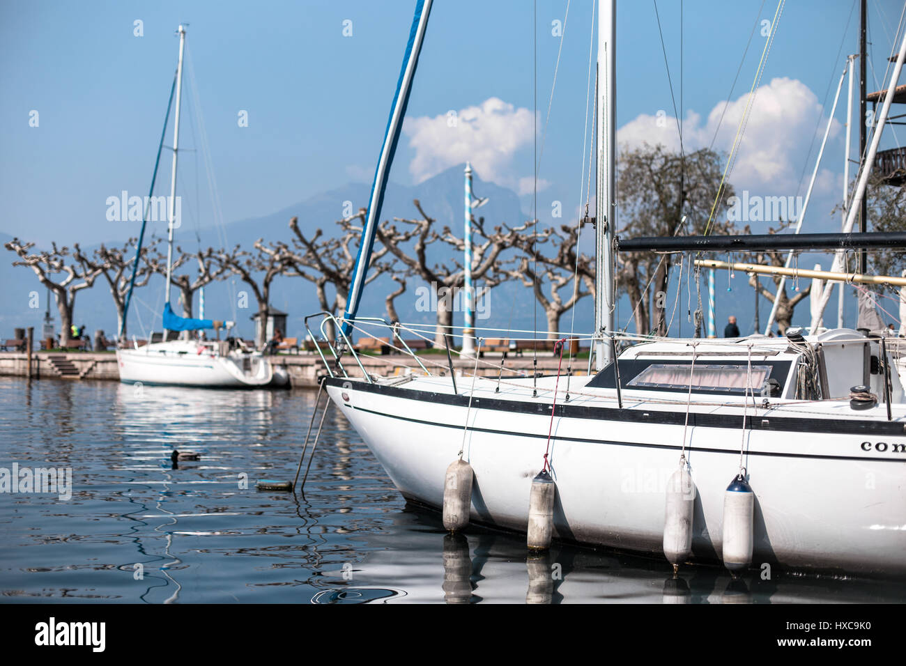 Lake Garda, Italy (boats in the lake Stock Photo - Alamy