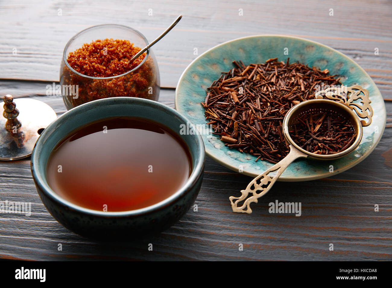 kukicha tea served in bowl on wooden table board Stock Photo - Alamy