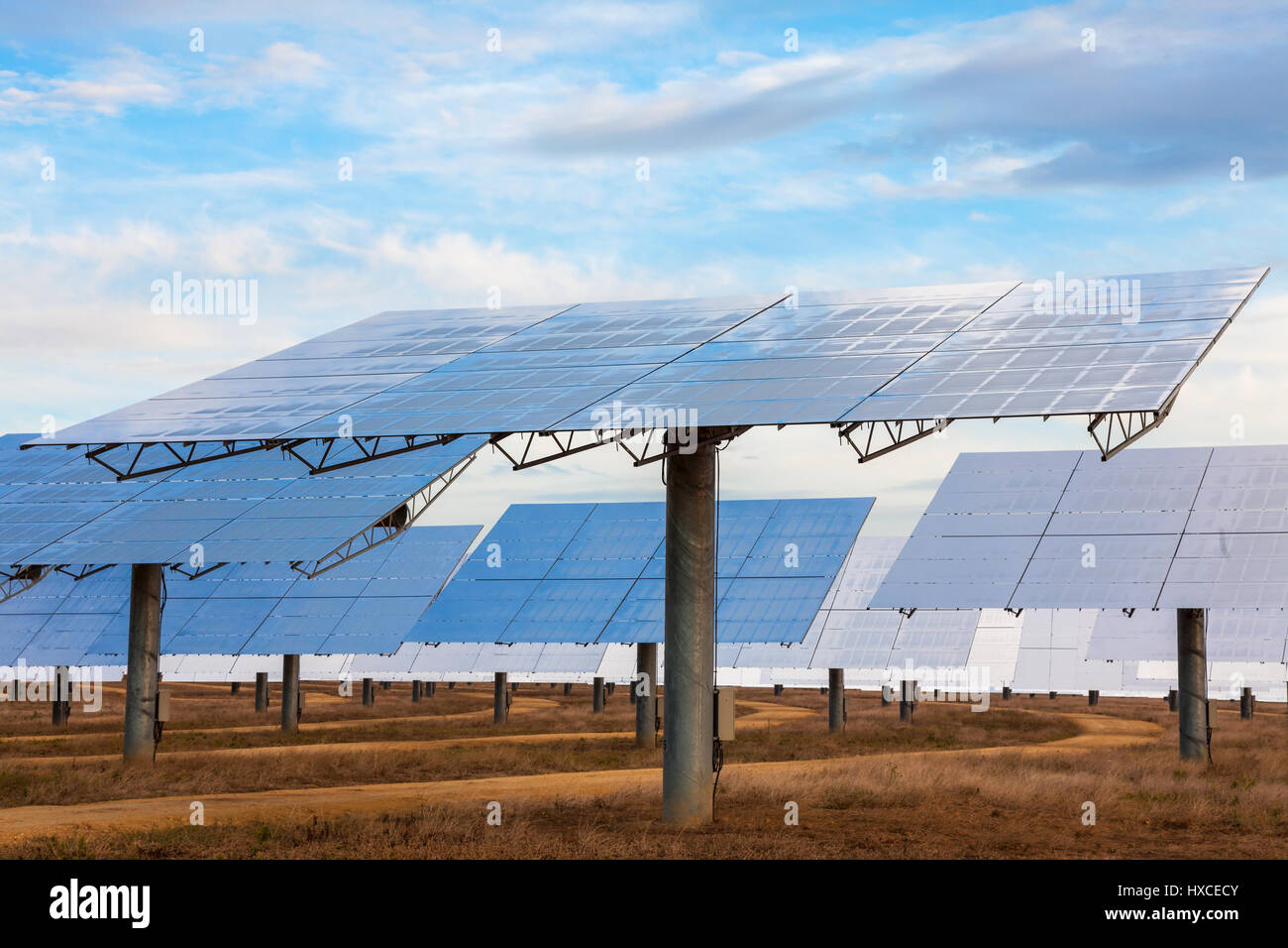 Solar mirror hi-res stock photography and images - Alamy