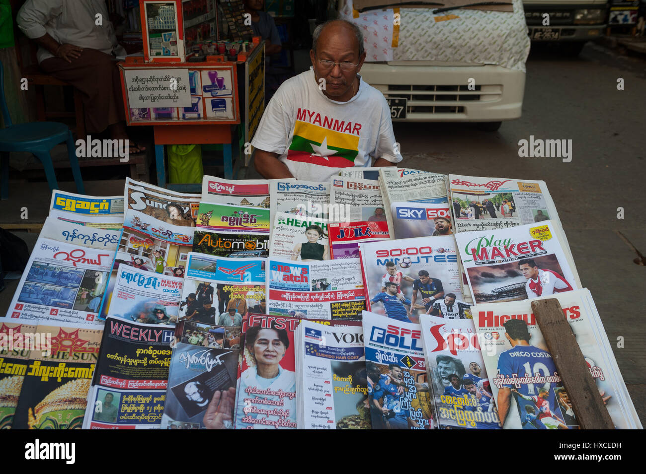 Myanmar daily life hi-res stock photography and images - Alamy