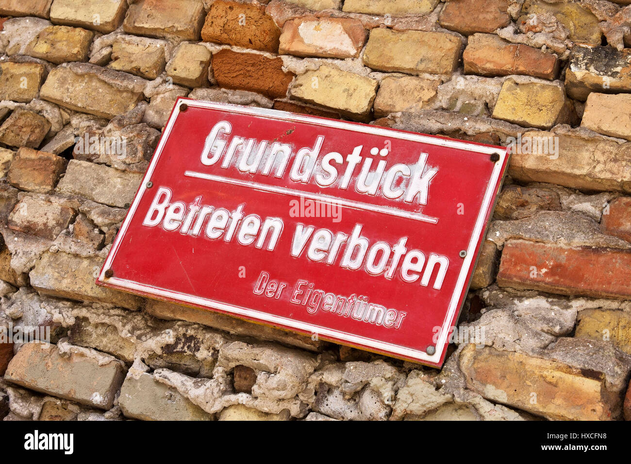 Sign on an old and ailing house wall, Sign on in old and dilapidated ...