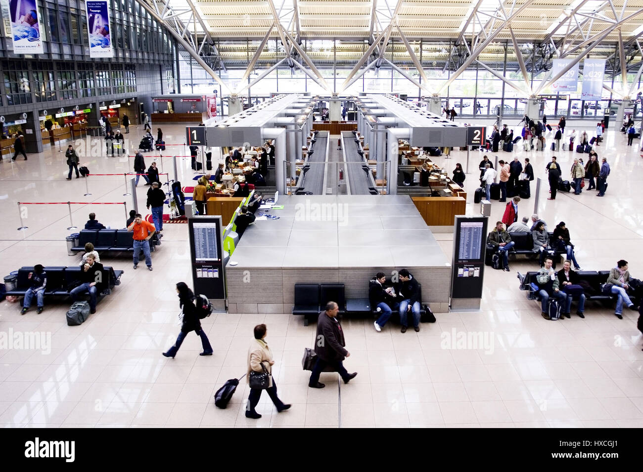 Check in on the airport, Check-In auf dem Flughafen Stock Photo - Alamy