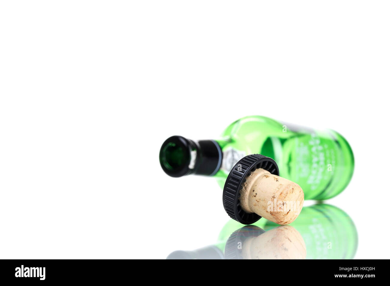 Empty port bottle, Leere Portweinflasche Stock Photo - Alamy