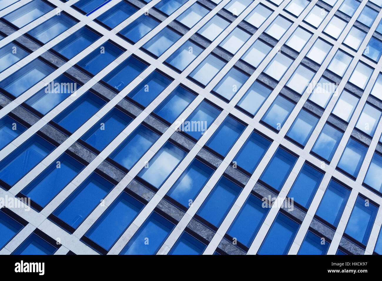 Aluminium fassade architecture hi-res stock photography and images - Alamy