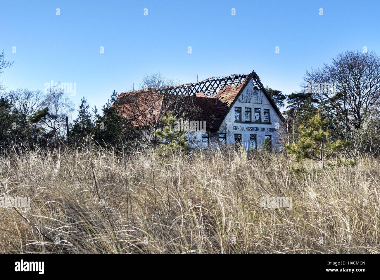 Old rest home on the beach, Altes Erholungsheim am Strand Stock Photo ...