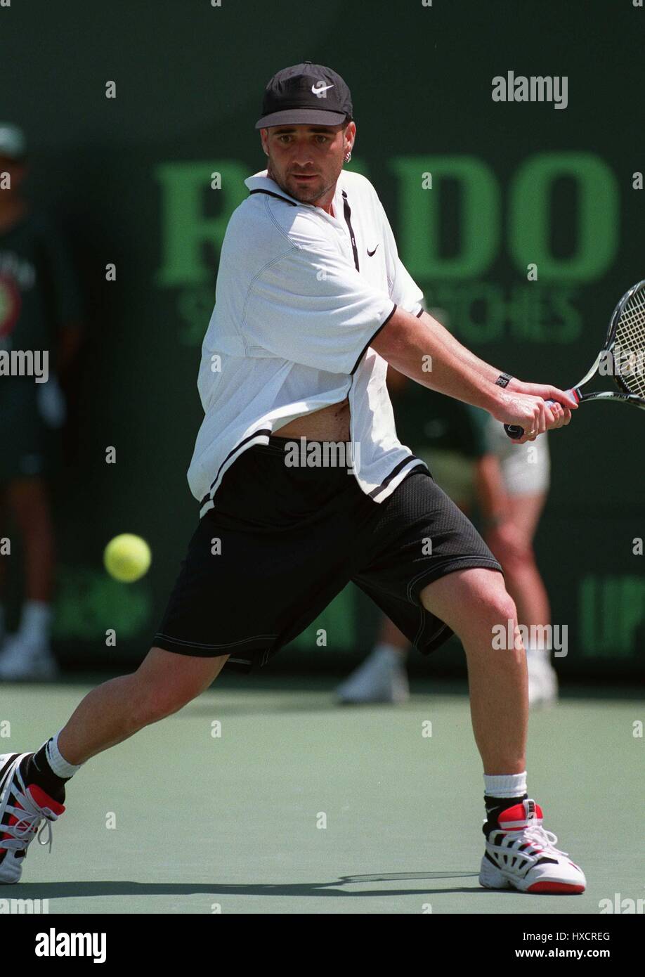 Andre agassi tennis 1996 hi-res stock photography and images - Alamy