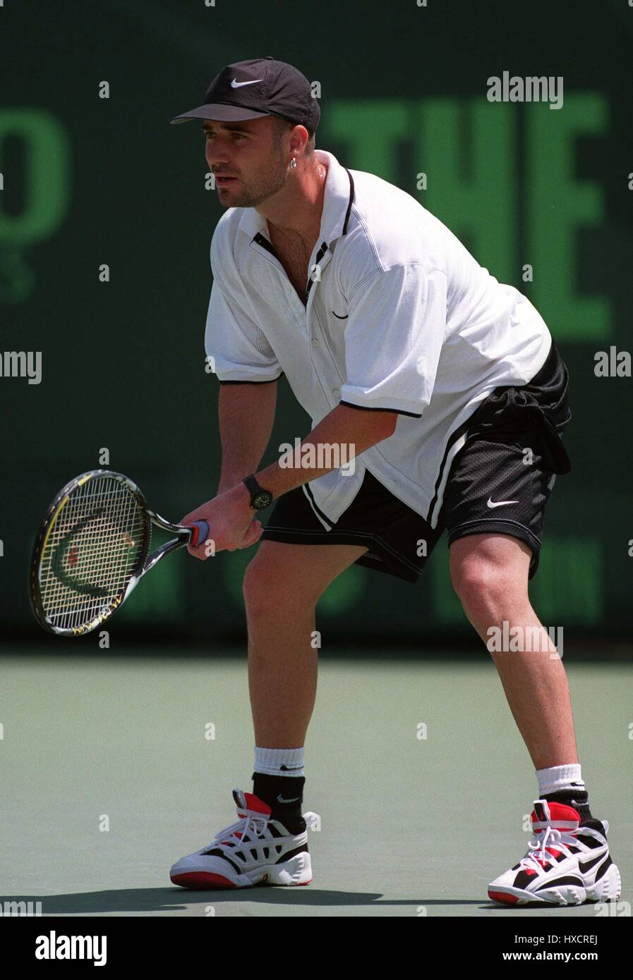 Andre agassi tennis 1996 hi-res stock photography and images - Alamy