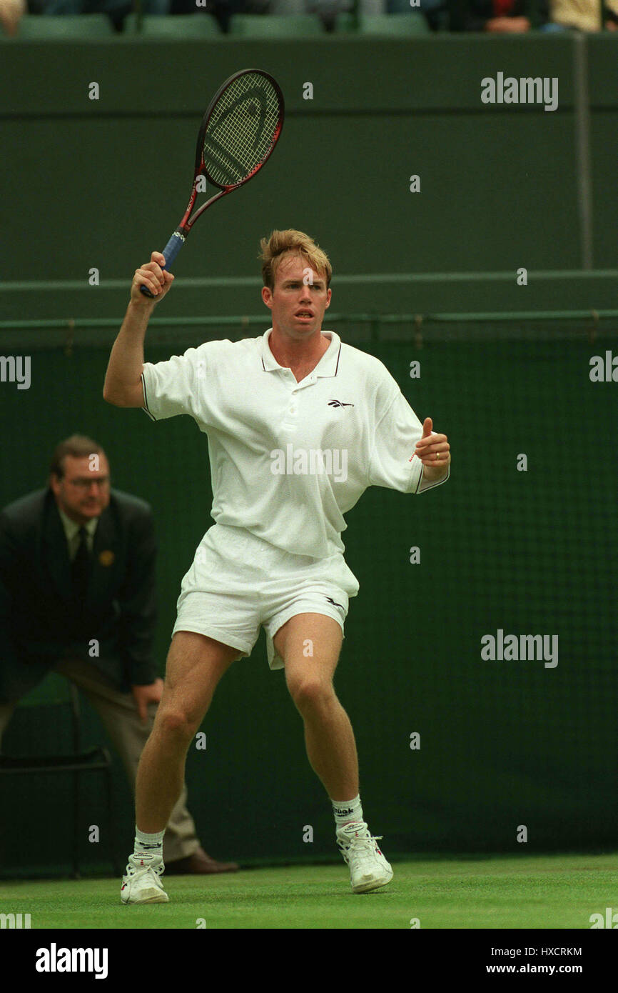 Fore mark hi-res stock photography and images - Alamy