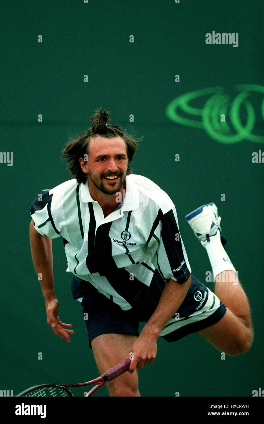 Goran ivanisevic 1998 hi-res stock photography and images - Alamy