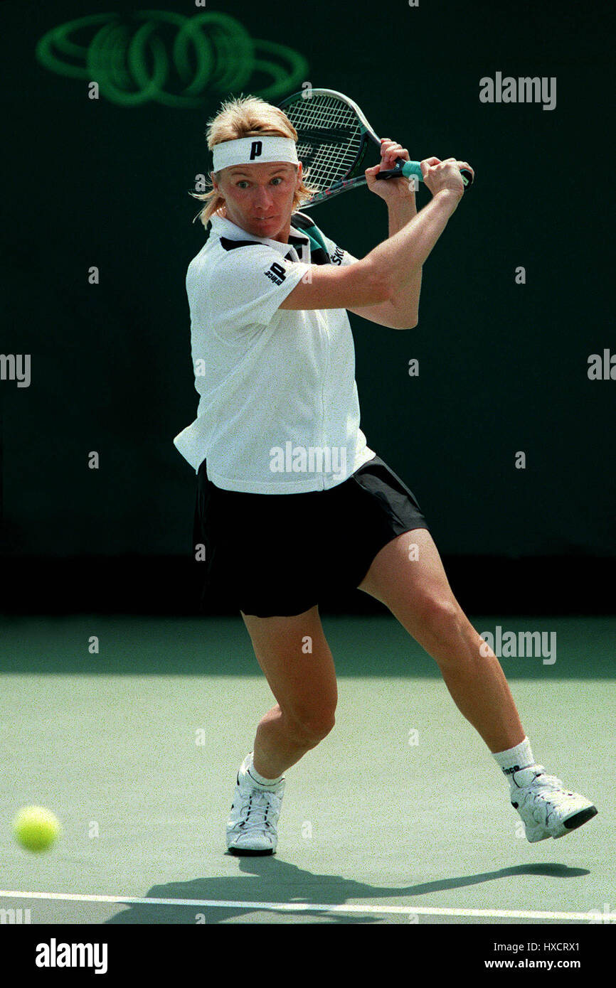 JANA NOVOTNA CZECHOSLOVAKIA 06 April 1998 Stock Photo - Alamy