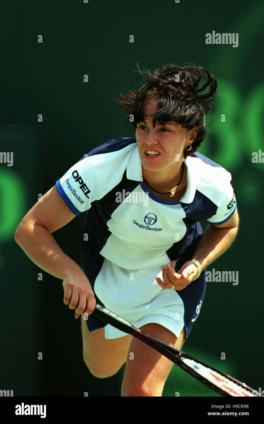 MARTINA HINGIS SLOVAKIA 06 April 1998 Stock Photo - Alamy