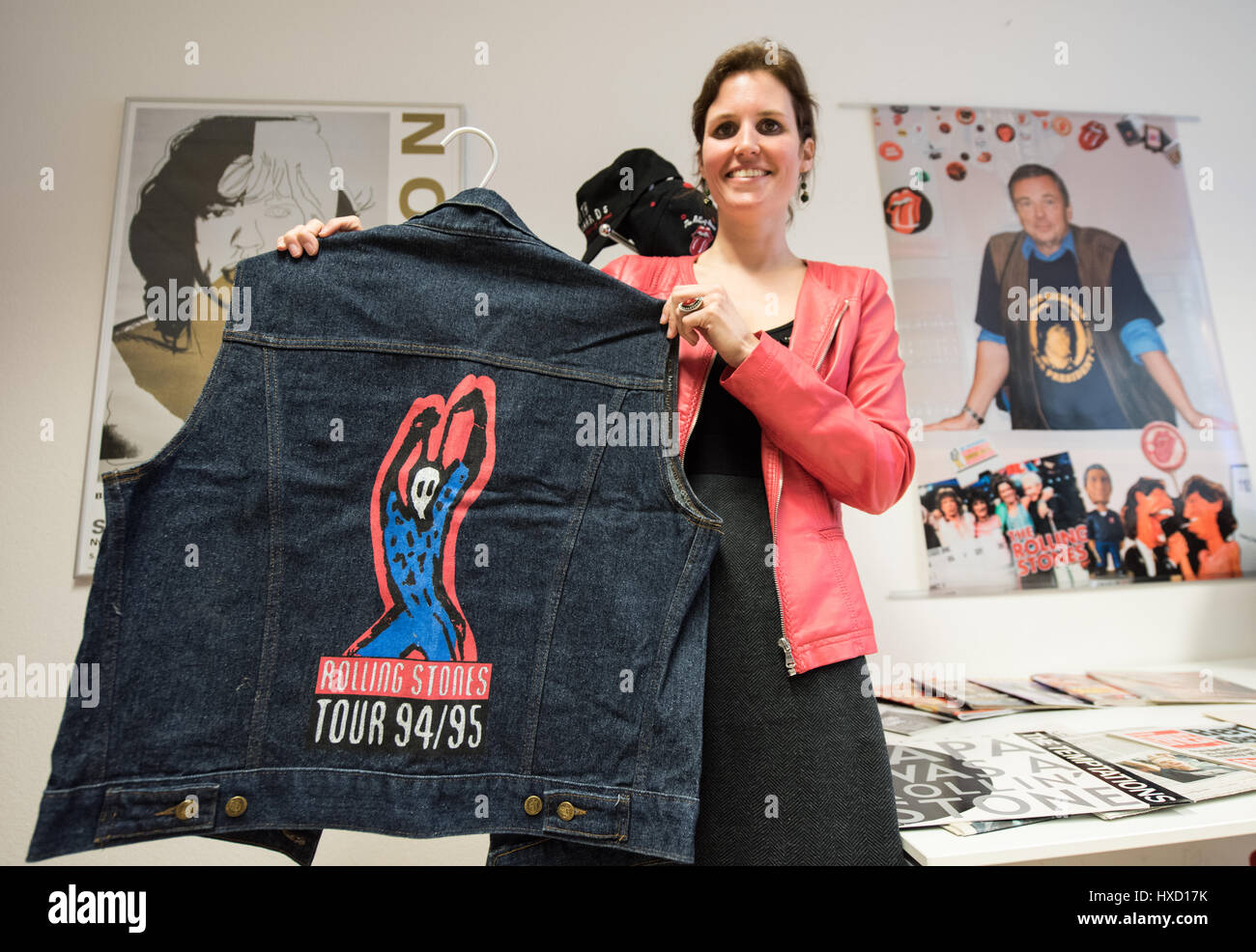 Freiburg, Germany. 27th Mar, 2017. Annette Karpp holds up a Rolling ...