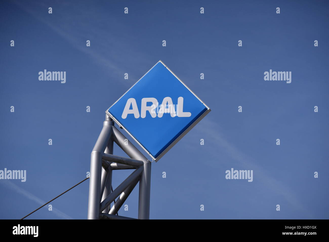 Wemperhardt, Luxembourg. 25th Mar, 2017. The logo of an Aral petrol ...