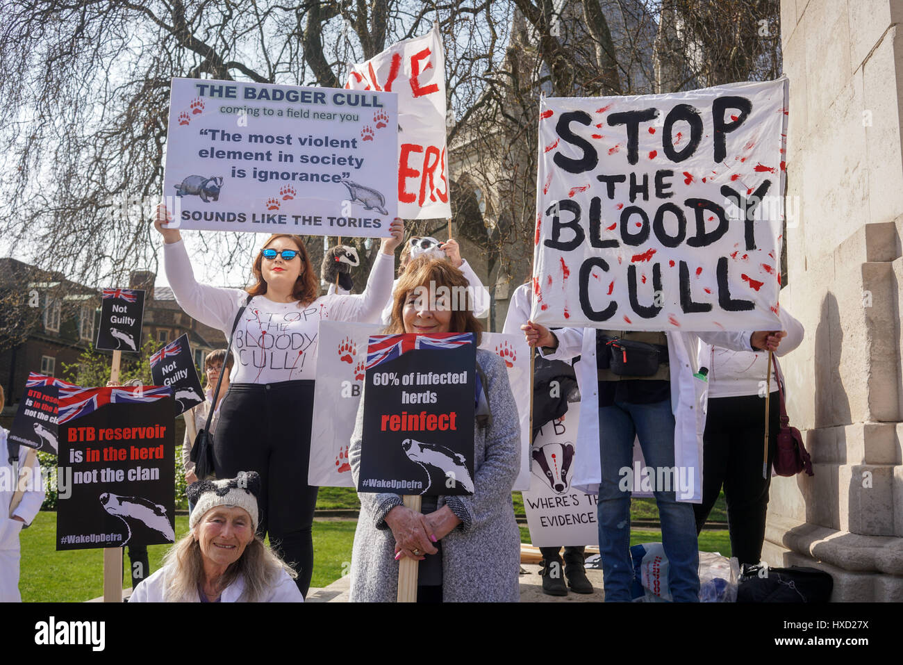 House of Commons, London, UK. 27th Mar, 2017. Animalrights activists ...