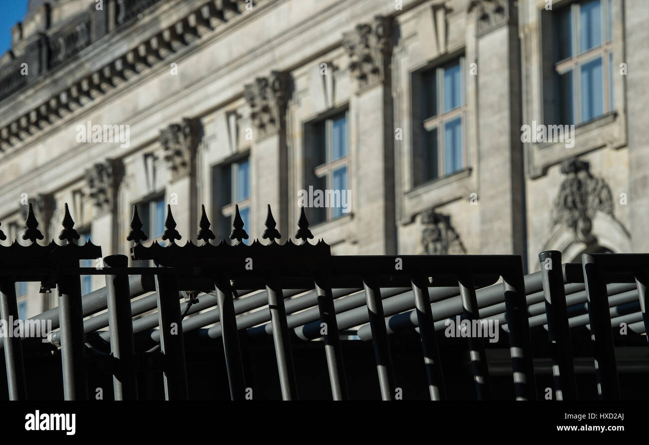 Berlin, Germany. 27th Mar, 2017. A security gate seen at the back of ...