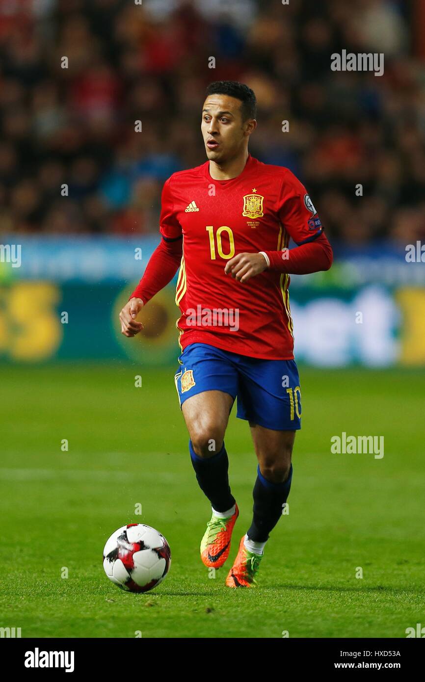 Thiago alcántara spain hi-res stock photography and images - Alamy