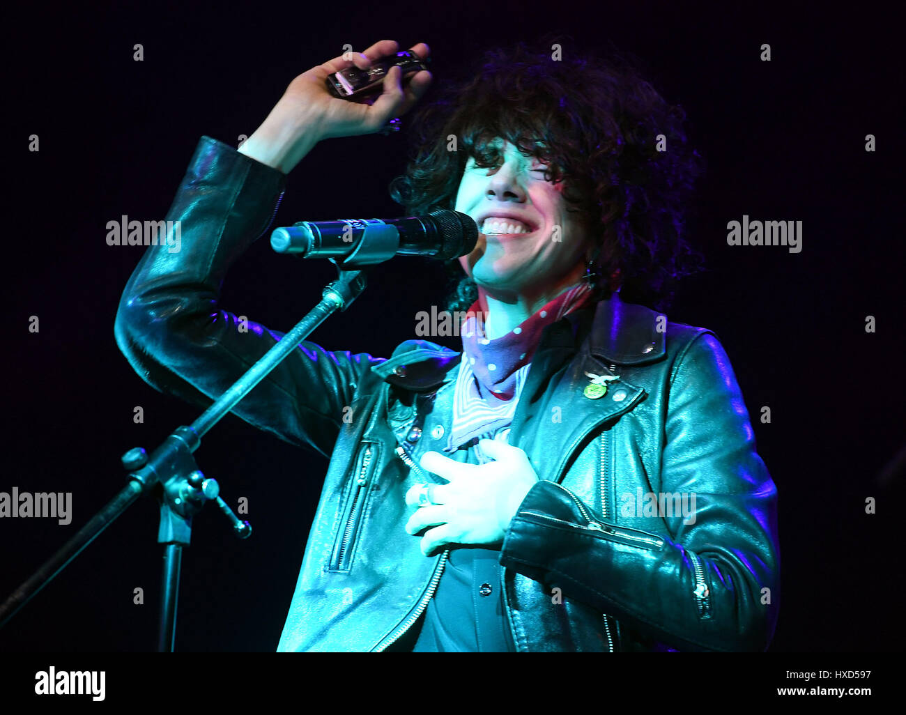 Prague, Czech Republic. 27th Mar, 2017. American singer Laura ...