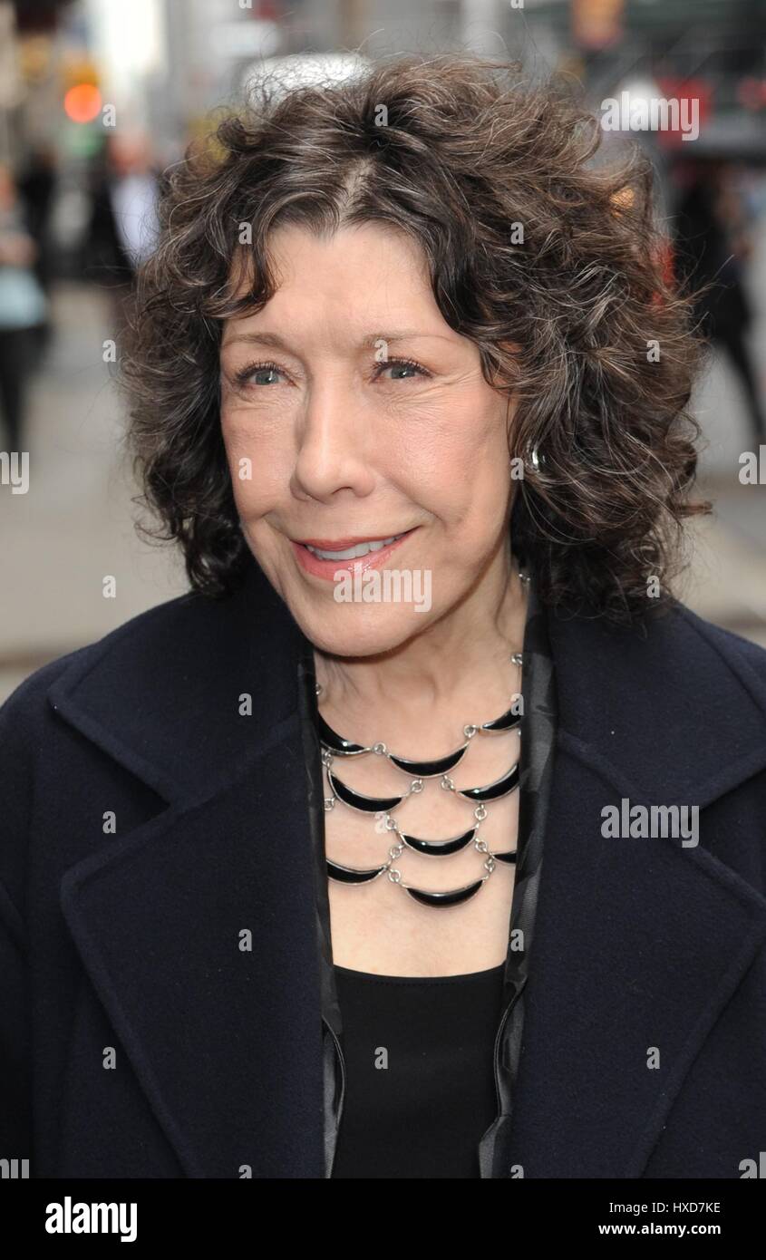 Lily sullivan hi-res stock photography and images - Alamy