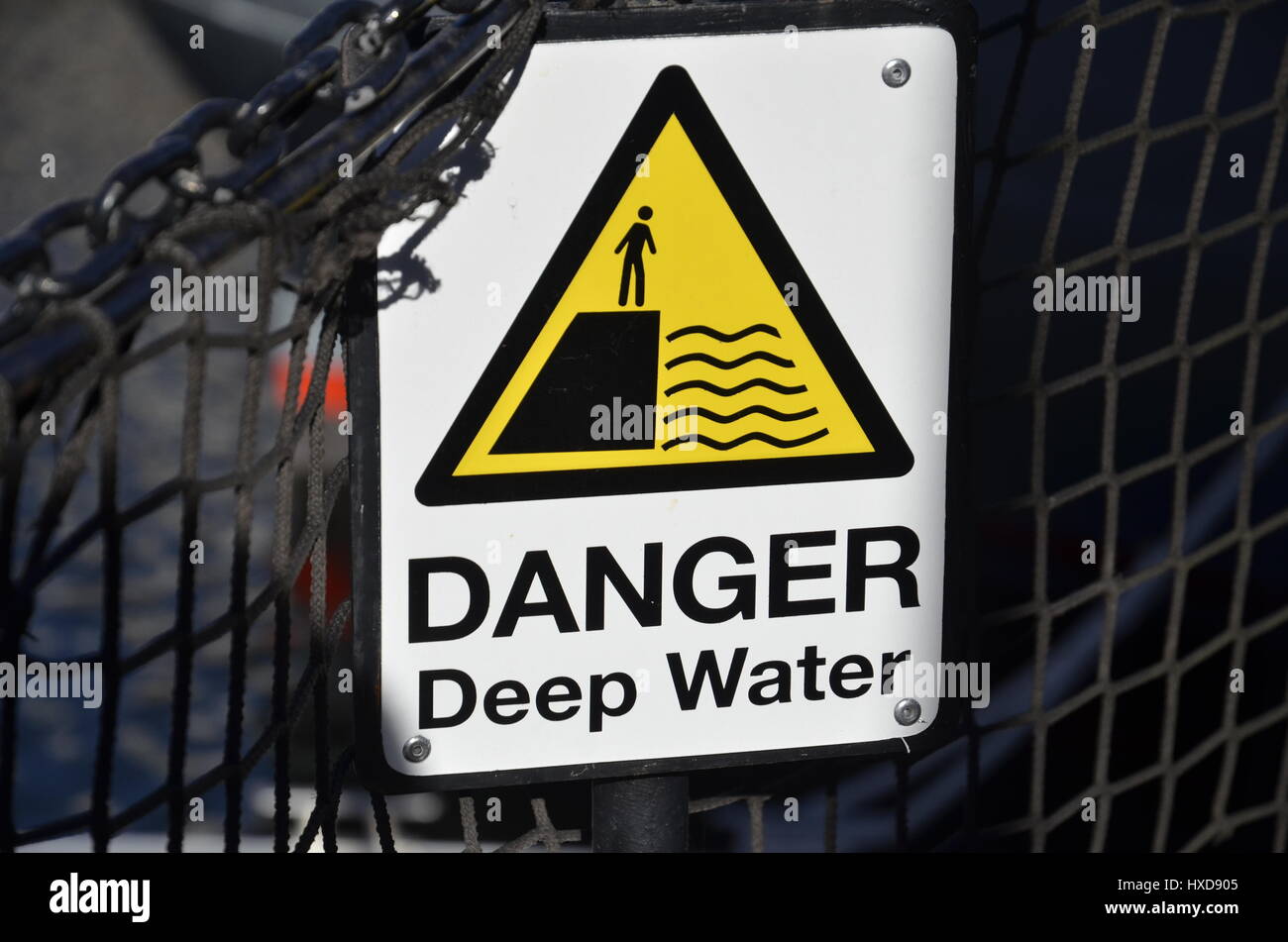 Deep water warning sign in hi-res stock photography and images - Alamy